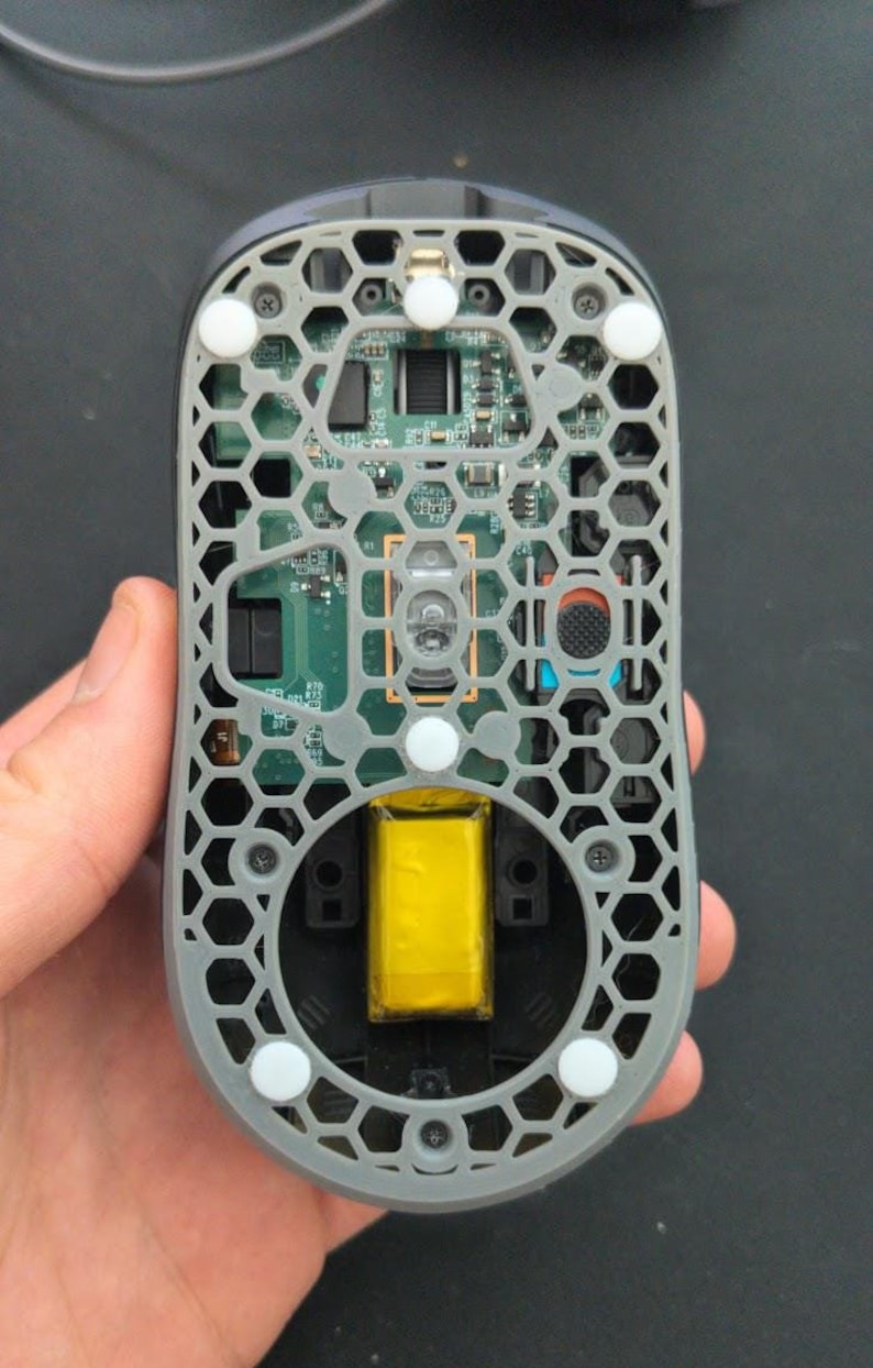 STL File: Logitech GPX V1 Superlight - Honeycomb Base (-9g) - Etsy