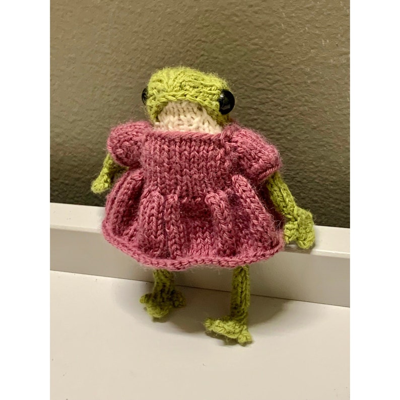 KNITTING PATTERN Froggie Dress, Pattern for Knit Dress, Cute Frog ...