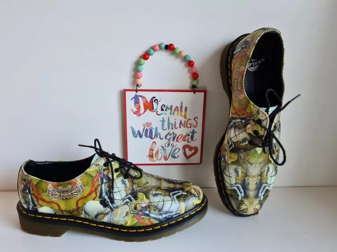 Men's Dr Martens 1461 George & the Dragon Boots Museum Artist UK9.5 ...