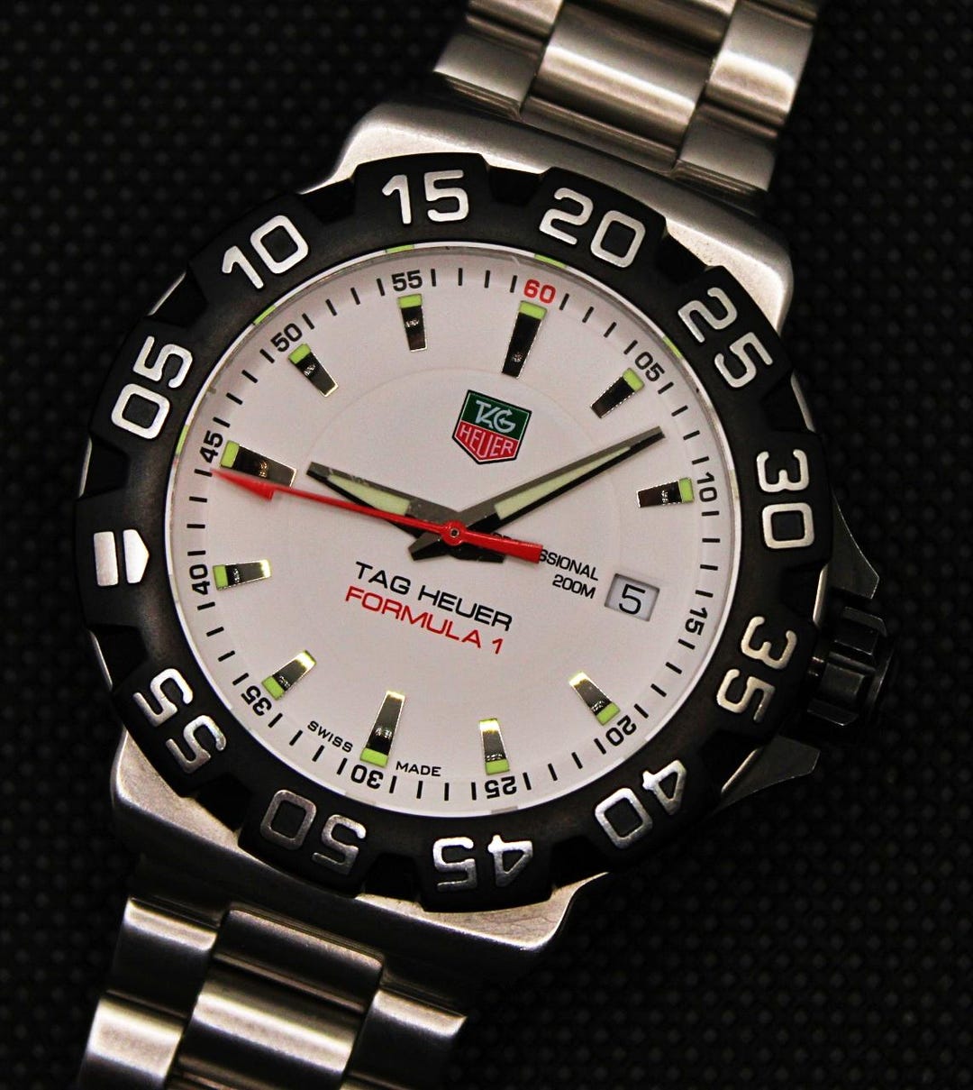 TAG Heuer Formula 1 Quartz Ref.wah1111 Professional 200m Swiss White ...