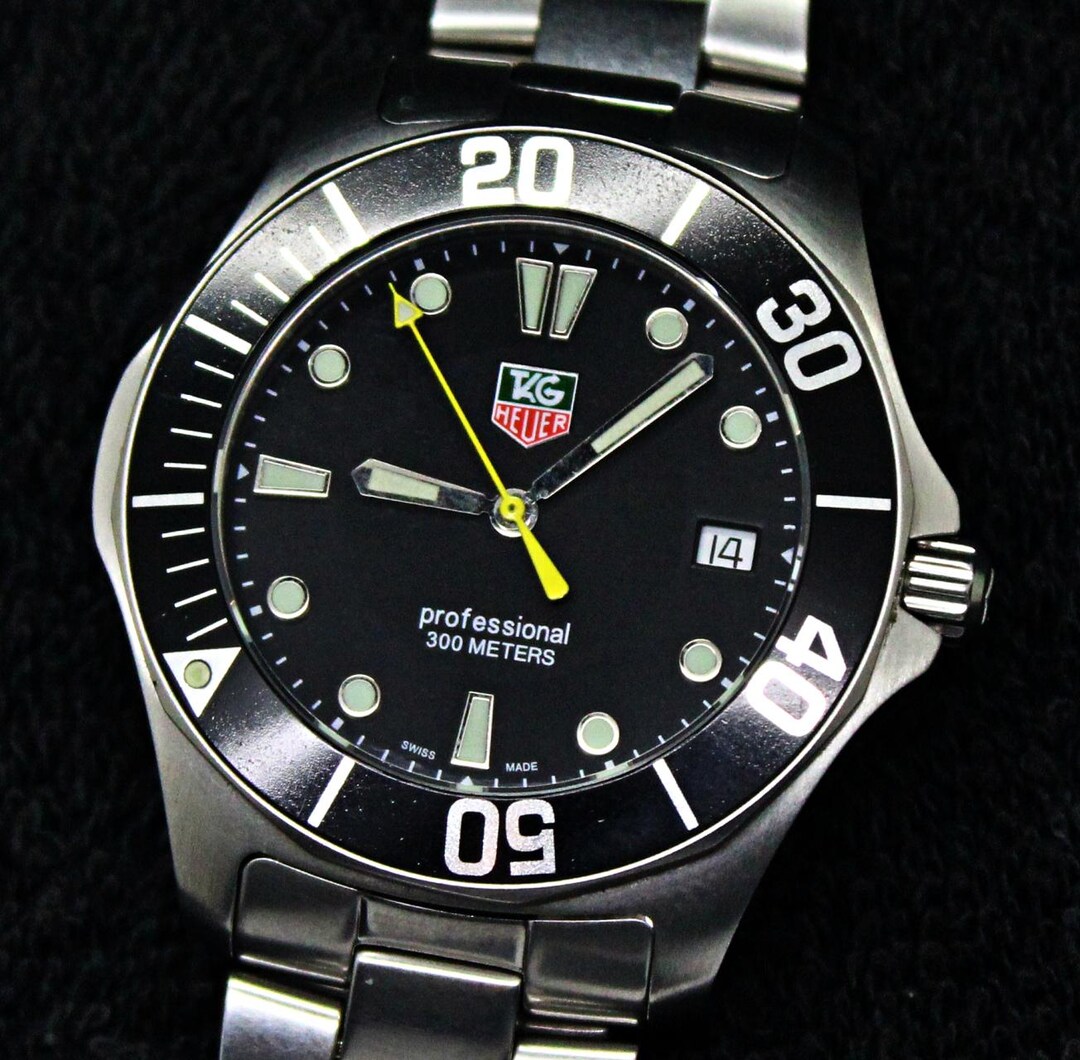 Vintage Tag Heuer Aquaracer 300M Watch WAB1110 - Classic Black Dial - Etsy