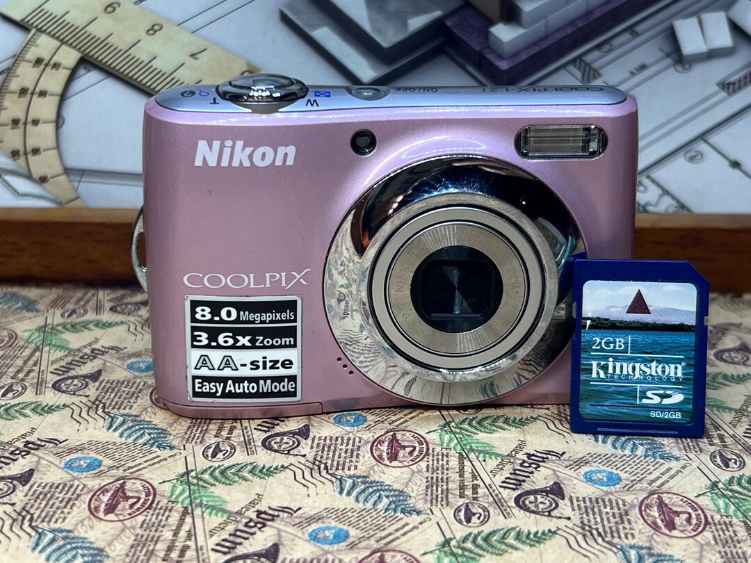 Digital Camera Nikon Coolpix L21 Pink 8 MP / Zoom: 3.6x Optical 4x ...