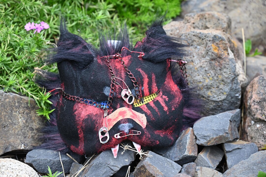 Gorey Cat Mask - Etsy