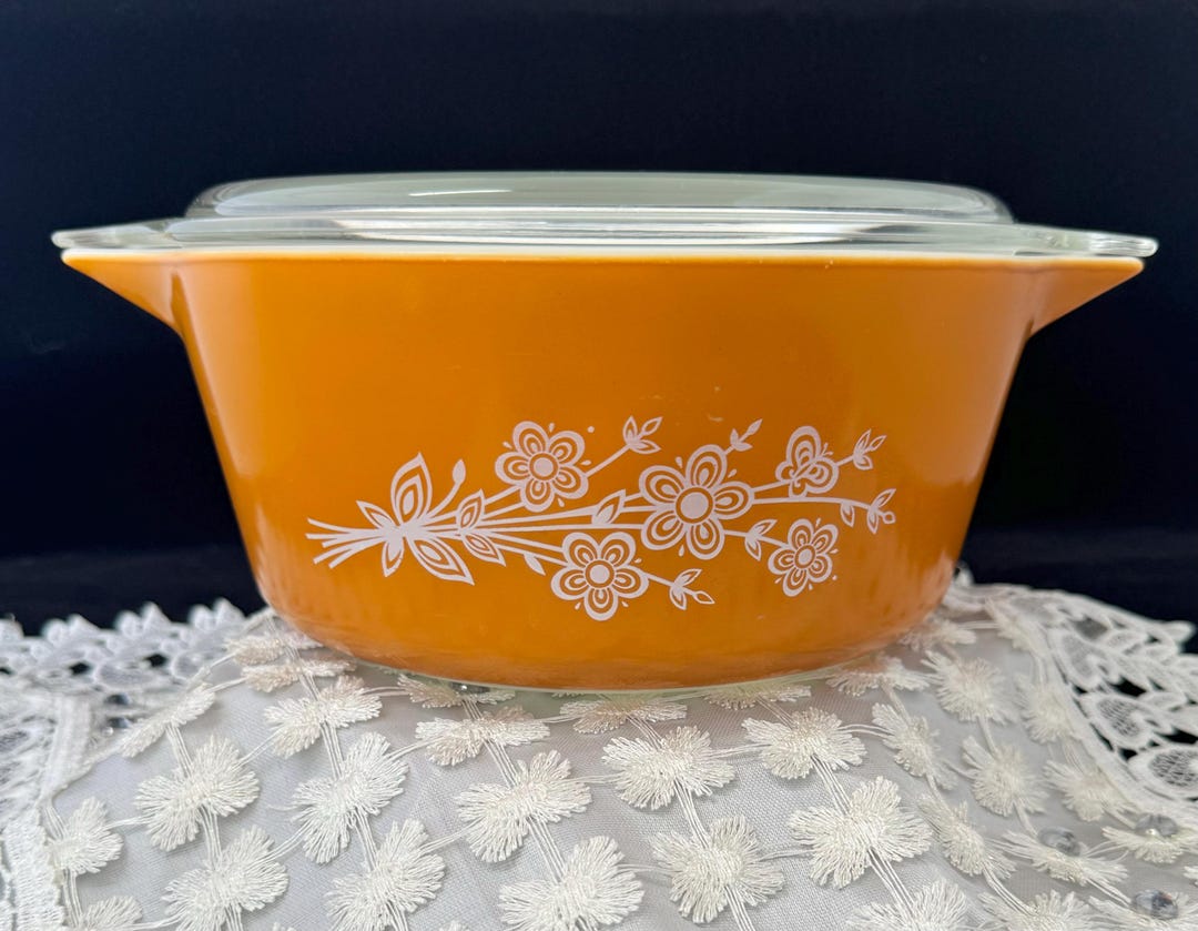 Pyrex 1970's Redesigned Butterfly Gold, Cinderella Mixing Bowl W/ Lid ...