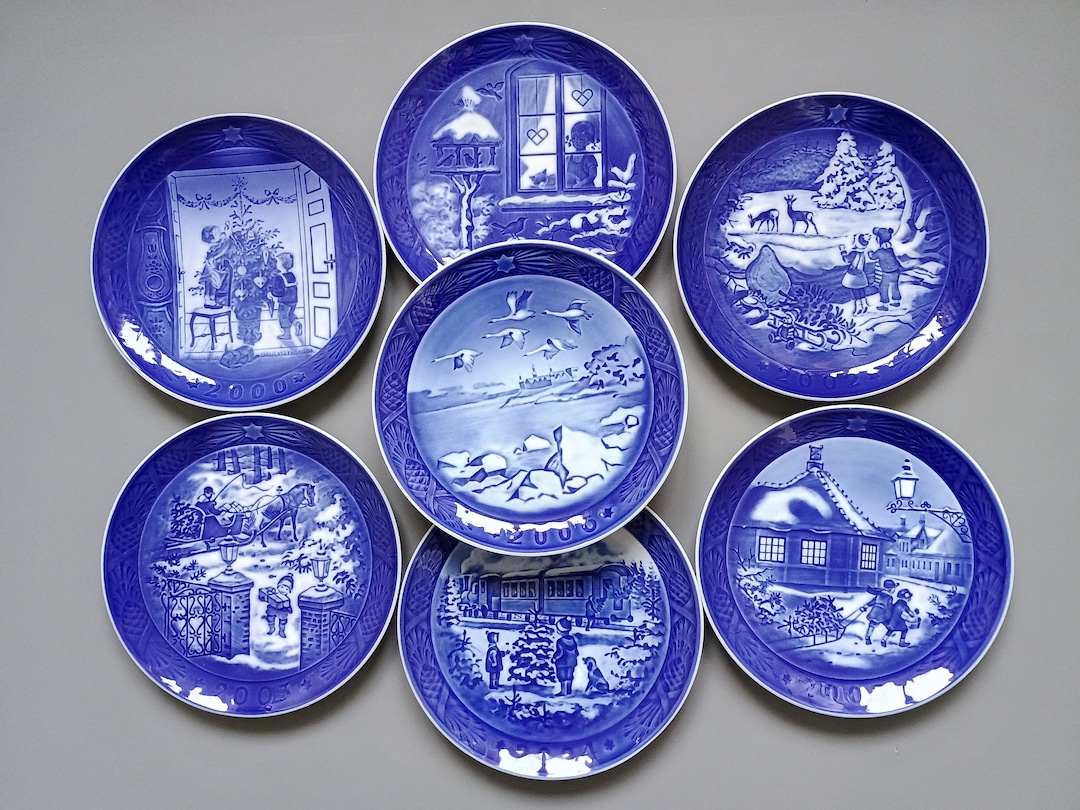 2000-2009 Royal Copenhagen Christmas Porcelain Collection Plates ...