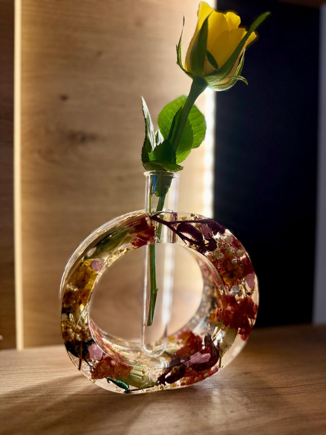 Epoxy Resin Vase - Resin - Dried Flowers - Handmade - Unique Gift ...