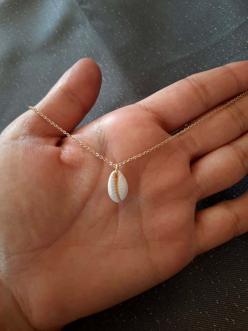 Cowrie Sea Shell Necklace, White Conch Seashell Necklace, Natural Sea ...