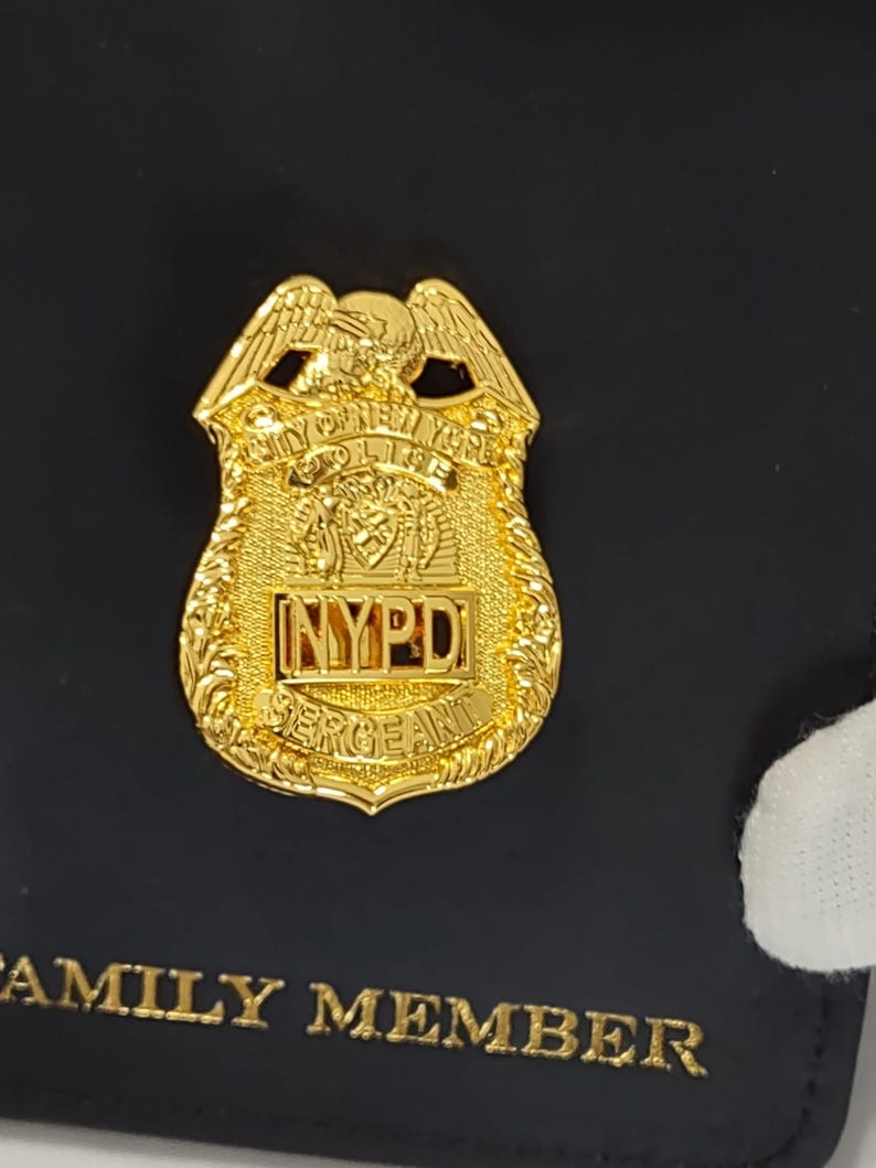 Wallet NYPD Sergeant family Member wallet With NYPD Sergeant Badge and ...