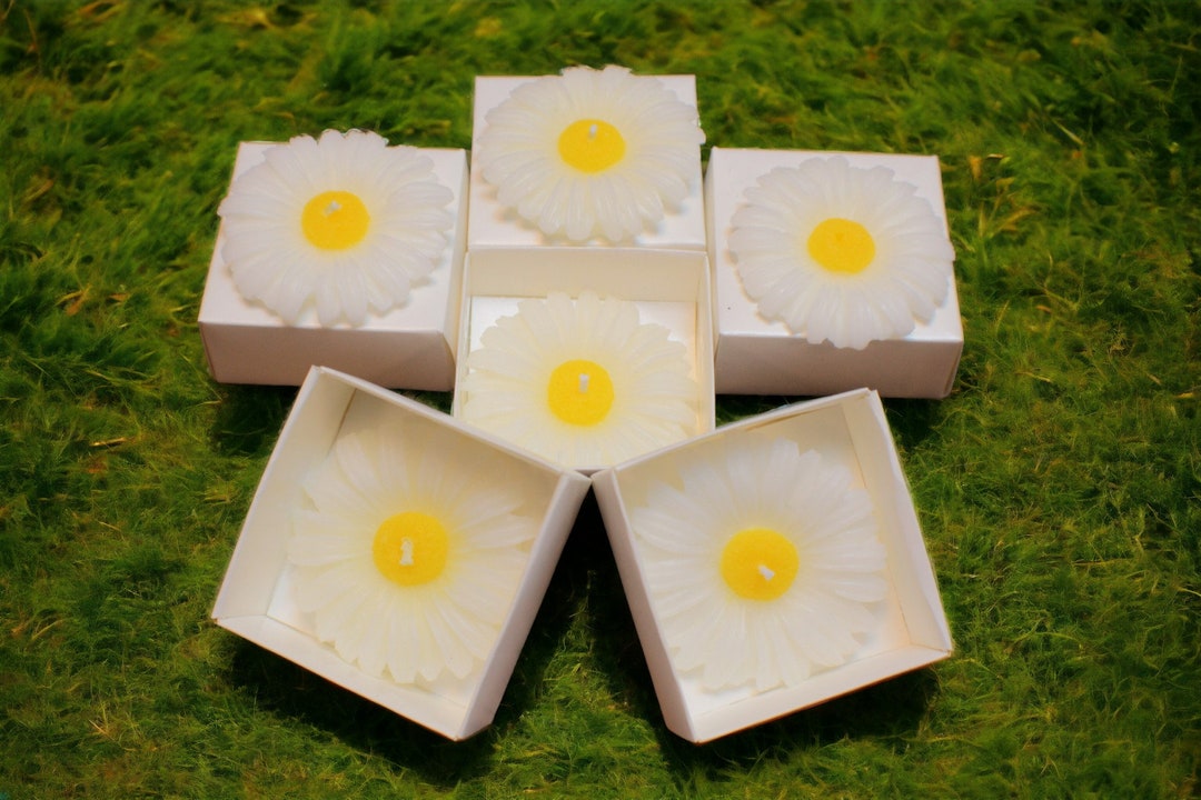 50 Pcs Daisy Candle, Yellow Candle in the Middle, Handmade Candle ...
