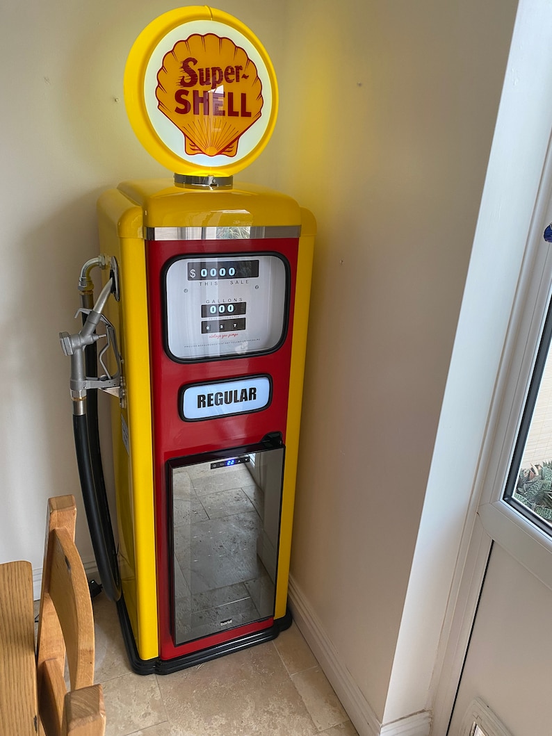 Vintage Shell Petrol Pump With Display Cabinet. Perfect for Man Cave ...