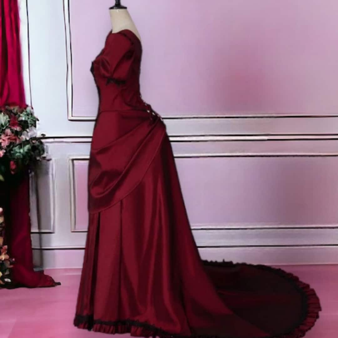 Victorian Red Bustle Dress, Georgian Ball Gown With Square Nneck, 18th ...