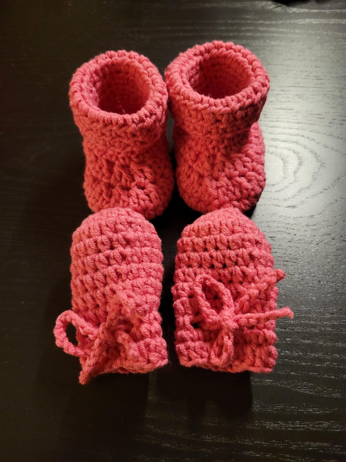 Crochet Baby Mitten and Booties Set - Etsy