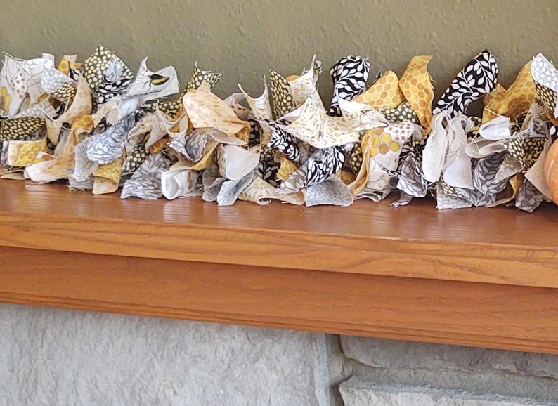 Farmhouse Look 6ft Rag-tied Garland, Country Garland, Bumble Bees ...