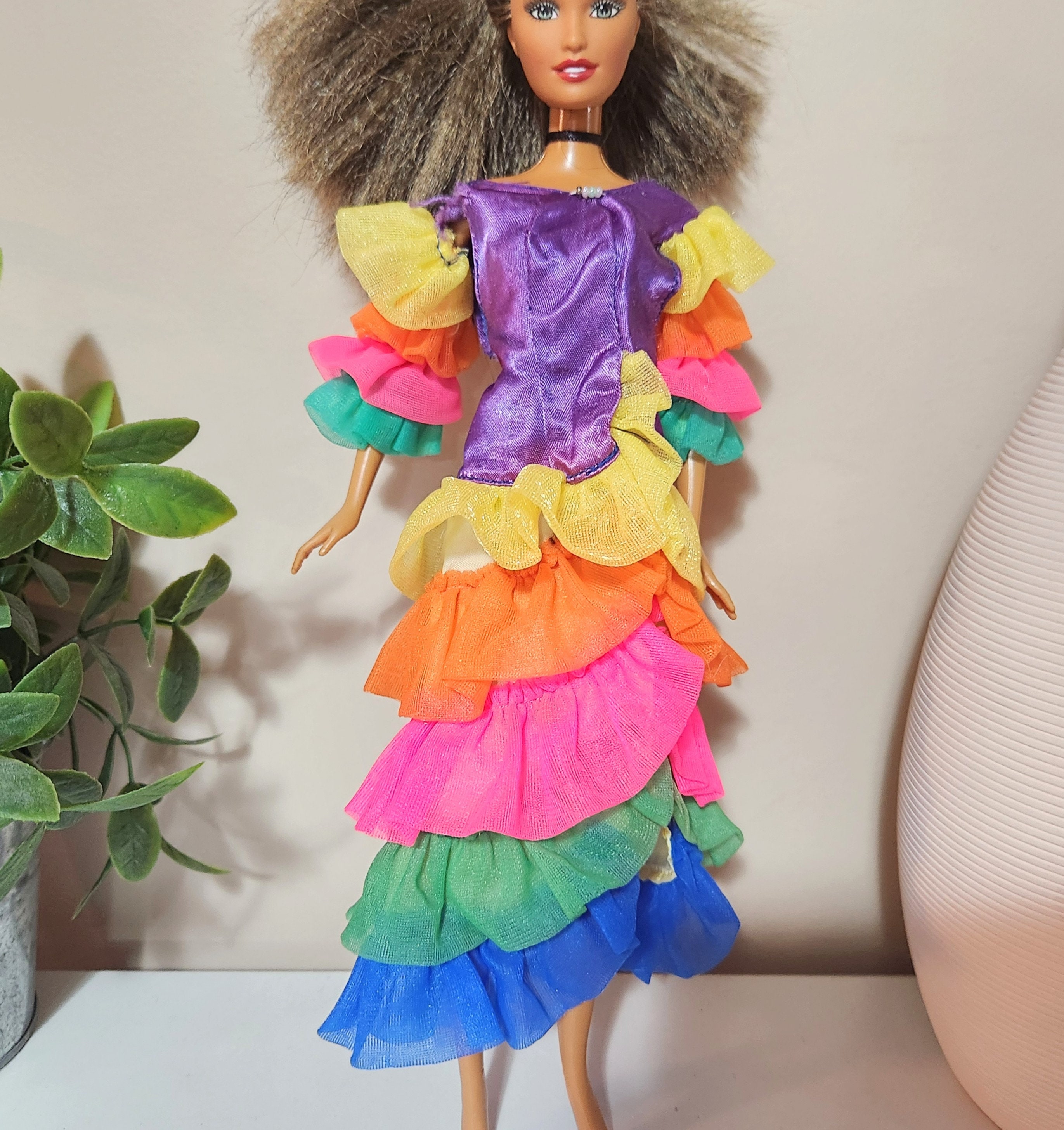 Vintage 1990s Mattel Barbie Doll Flaminco Salsa Samba Dress 1998 Barbie ...
