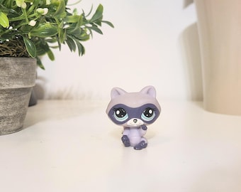 LPS Littlest Pet Shop, Raccoon, Blue With Dot Eyes, Pink, Black Fuzzy ...