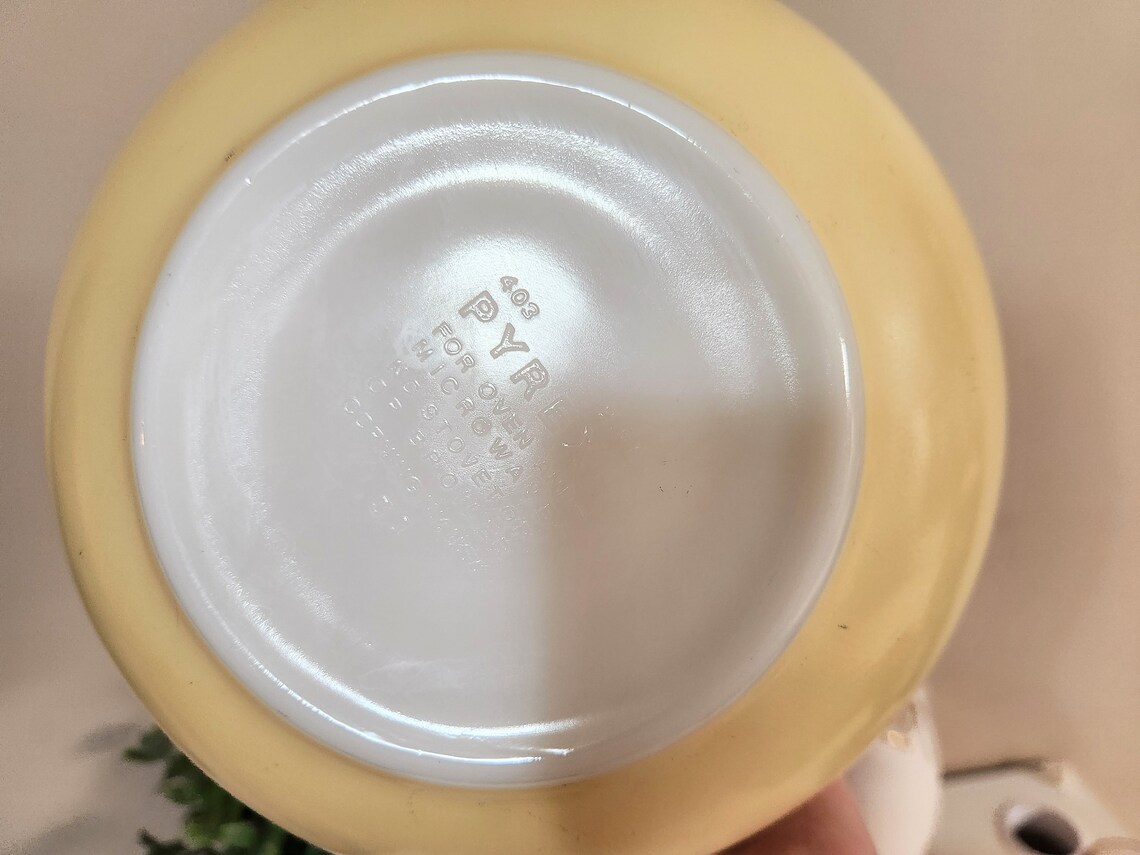 Vintage Pyrex Shenandoah 403 Mixing Bowl 1980s Nesting Bowl Yellow ...