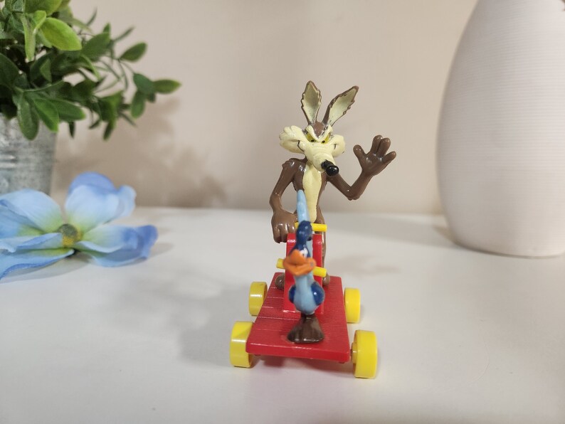 1989 Looney Tunes Wile E. Coyote & Roadrunner Train Handcar Railroad ...