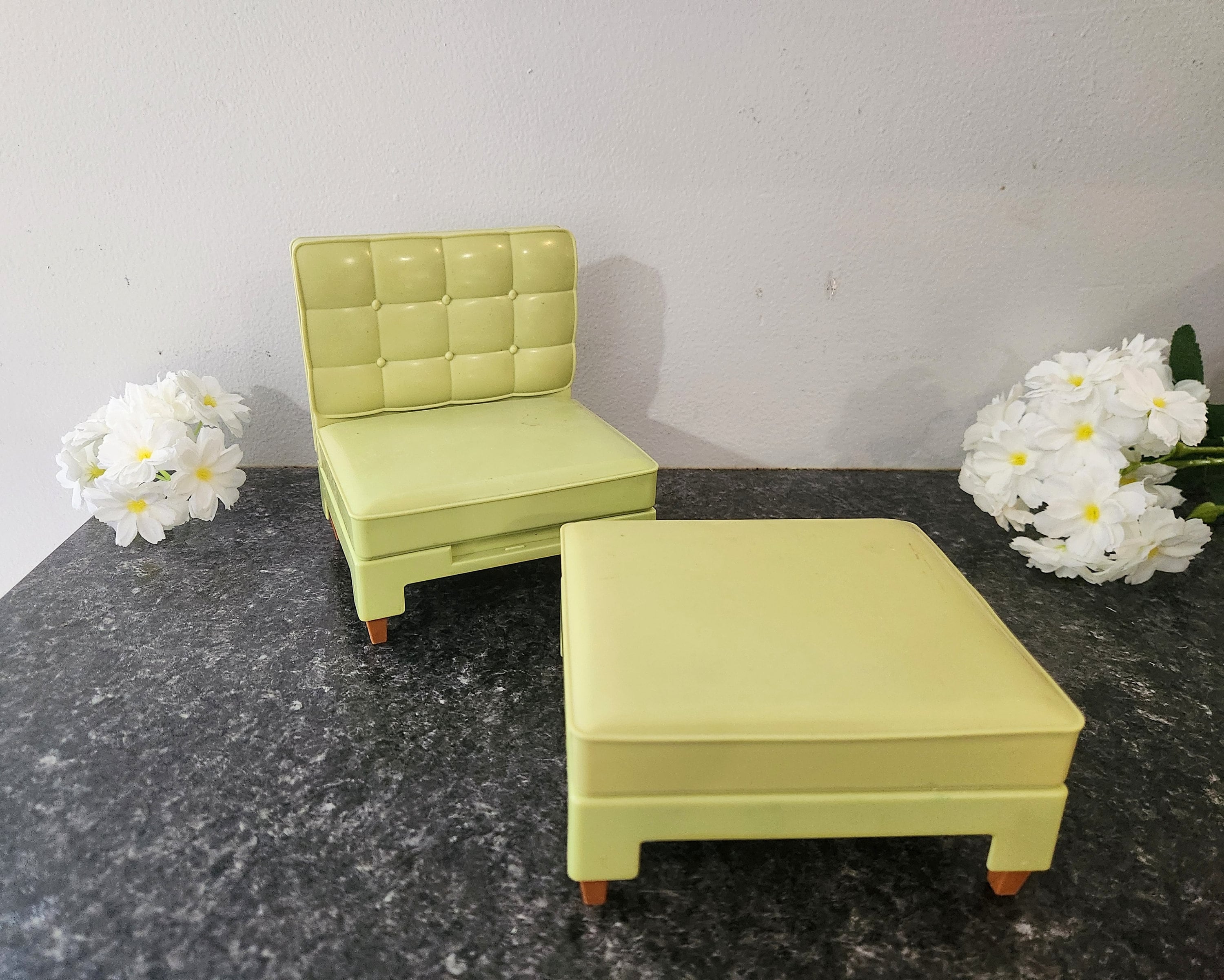 Vintage Barbie Totally Real House Green Chair and Ottoman Sofa Bed 2005 ...