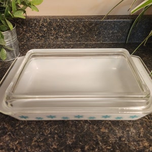 PYREX Turquoise on White Snowflake Space Saver Baking Dish Lid ...