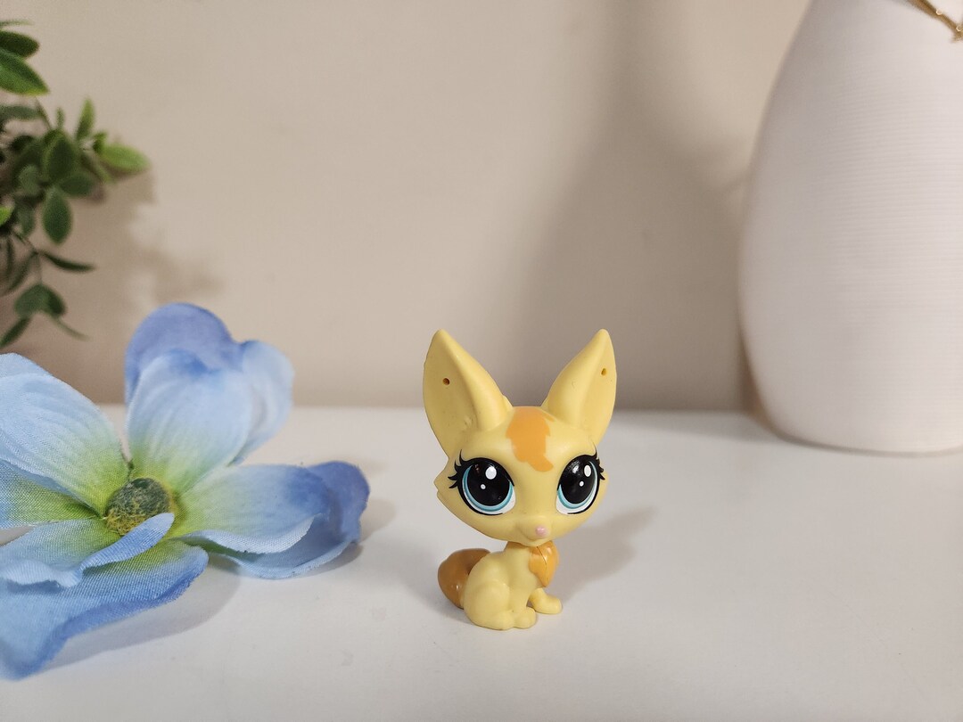 Littlest Pet Shop 196 ZEDA SANDY Yellow Orange Fox Pets in the City ...