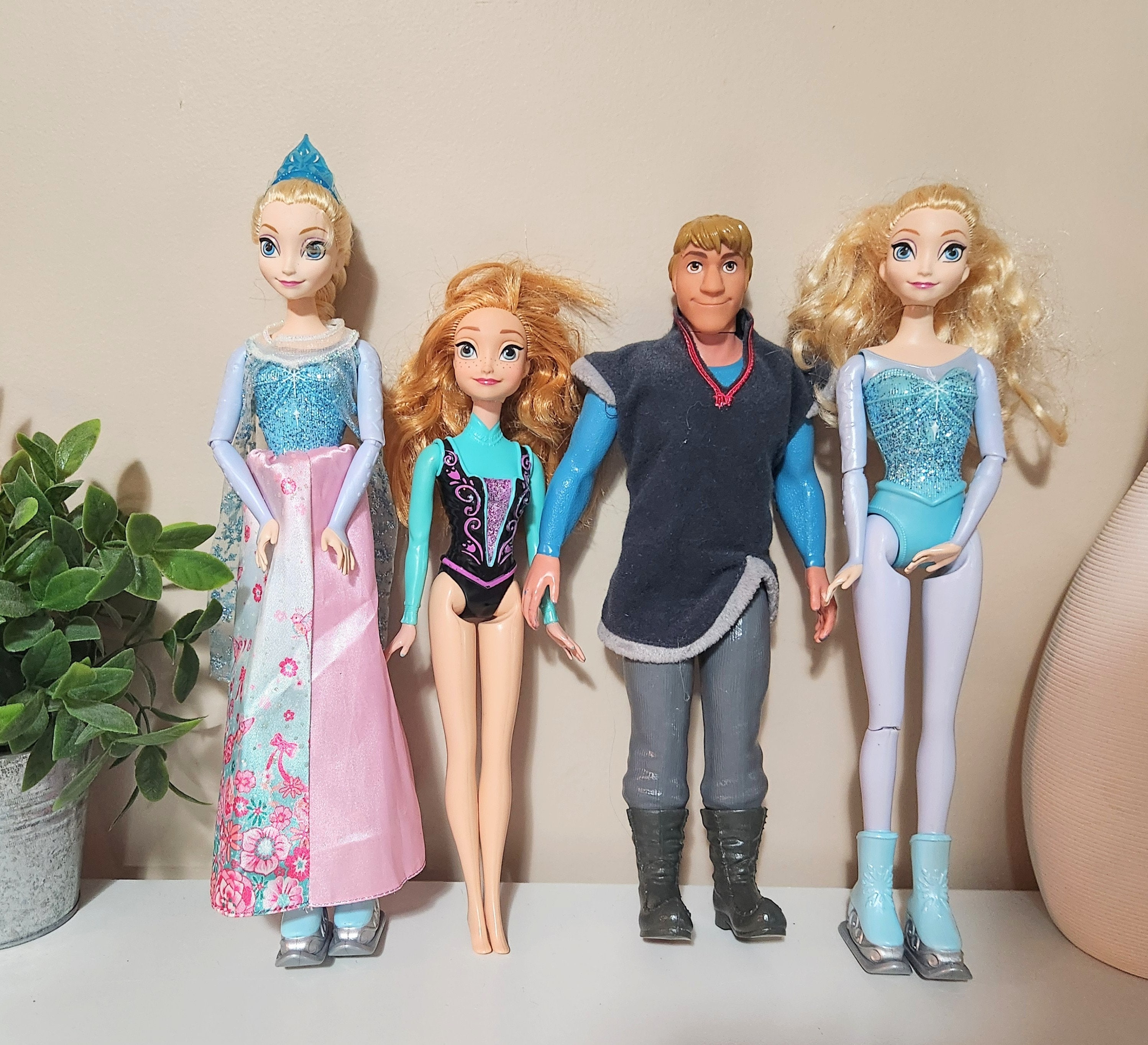 Mattel Frozen Barbie Doll Set of 4 Elsa Anna Kristoff Skating Skates - Etsy