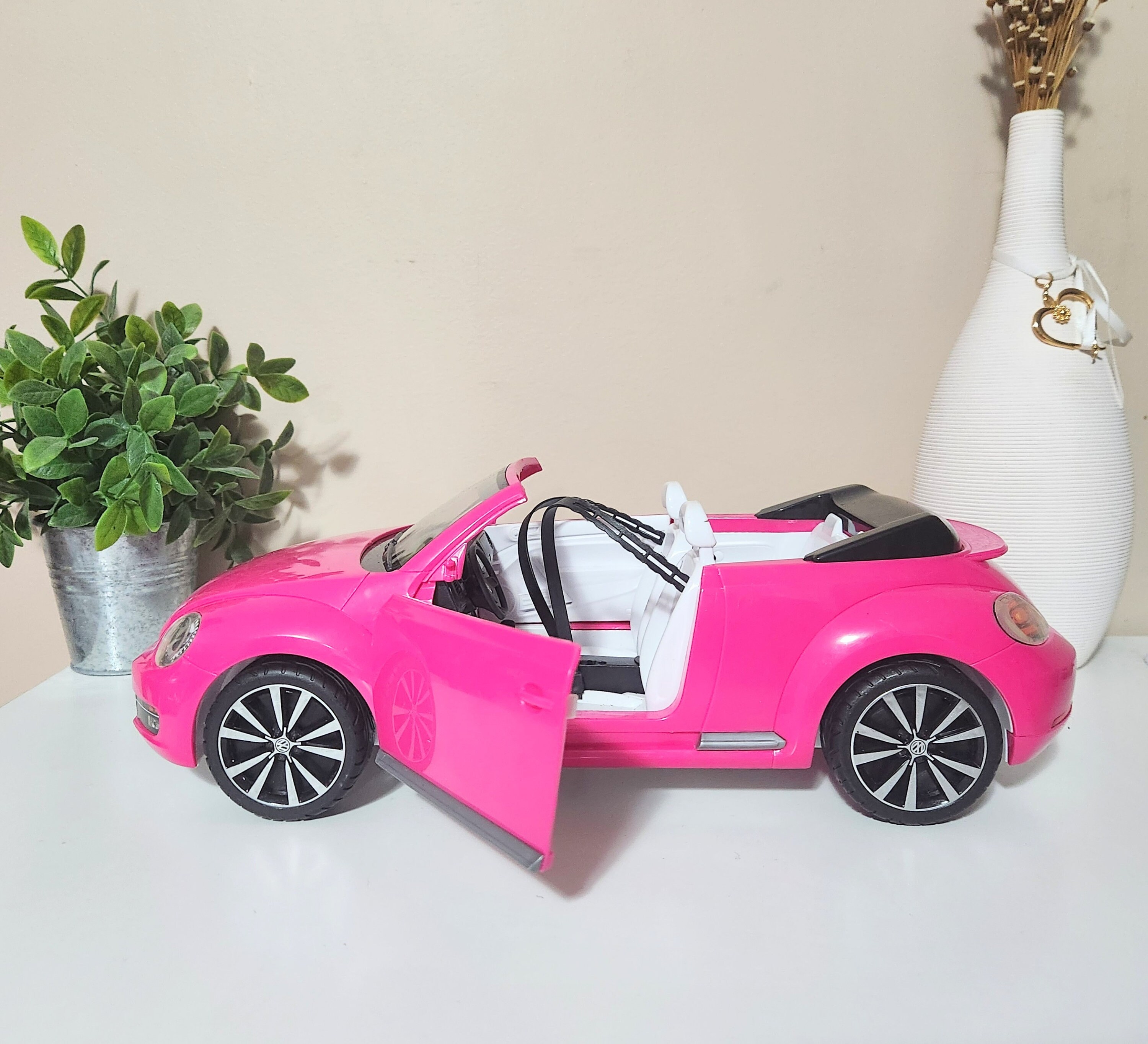Mattel Barbie Pink Convertible Beetle Volkswagen Barbie Car Birthday ...