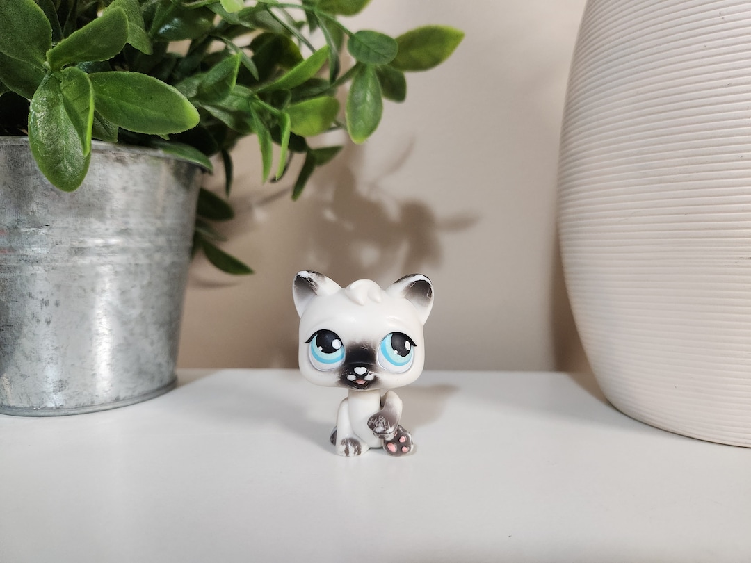 LPS Littlest Pet Shop Authentic 2005 Sitting Light Beige With Black Cat ...