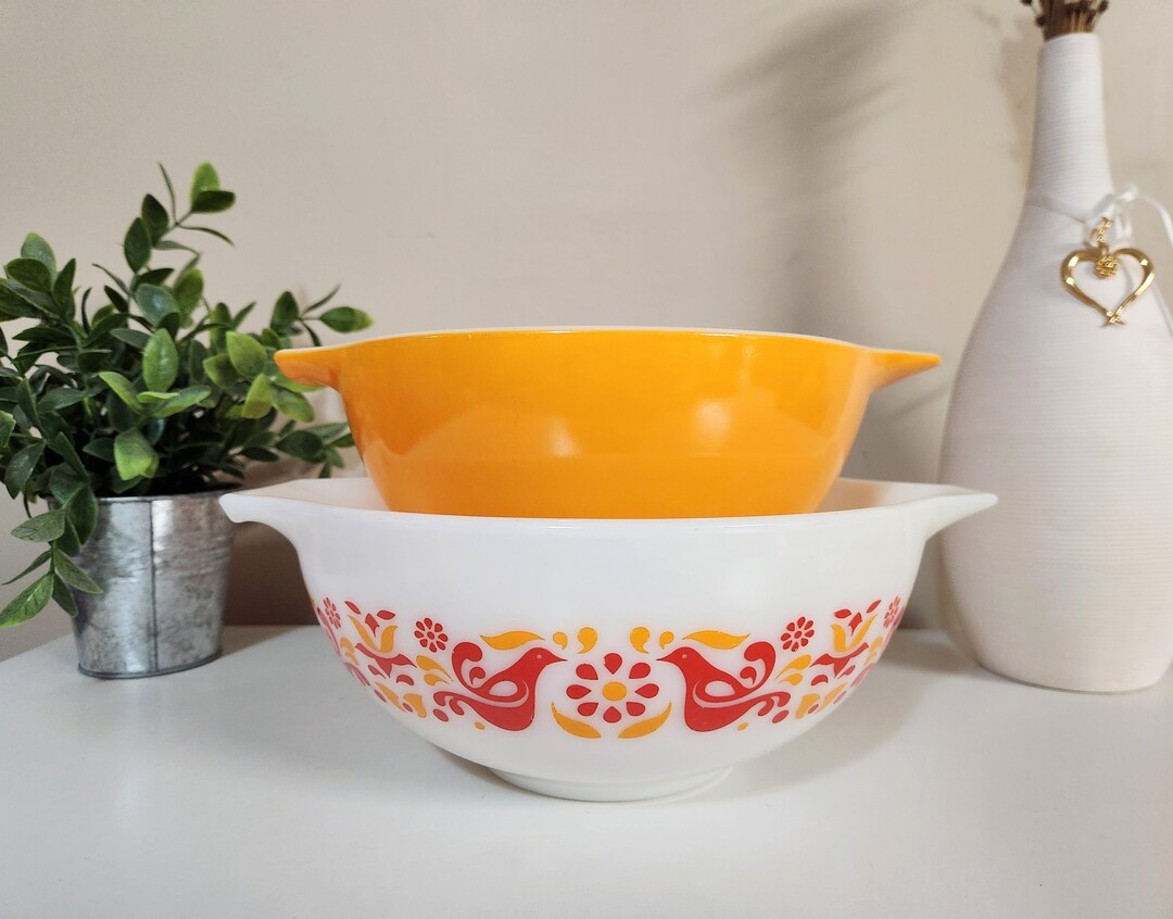 Pyrex Friendship #443 & 442 Cinderella Mixing Bowl Set of 2 - Etsy