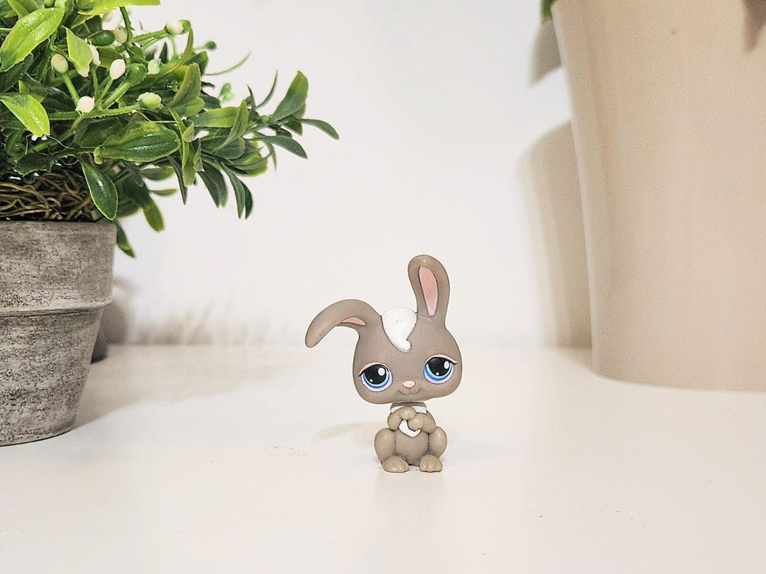 LPS #14 Bunny Rabbit Floppy Ears Grey & White W Blue Eyes-littlest Pet ...