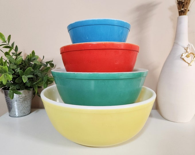 Vintage Pyrex Primary Colors Mixing Bowl Set - Yellow Green Red Blue - Etsy