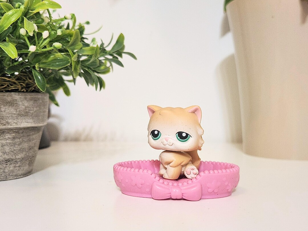 LPS #129 Persian Cat Princess Pink Bed Accessory Included - Tan and ...