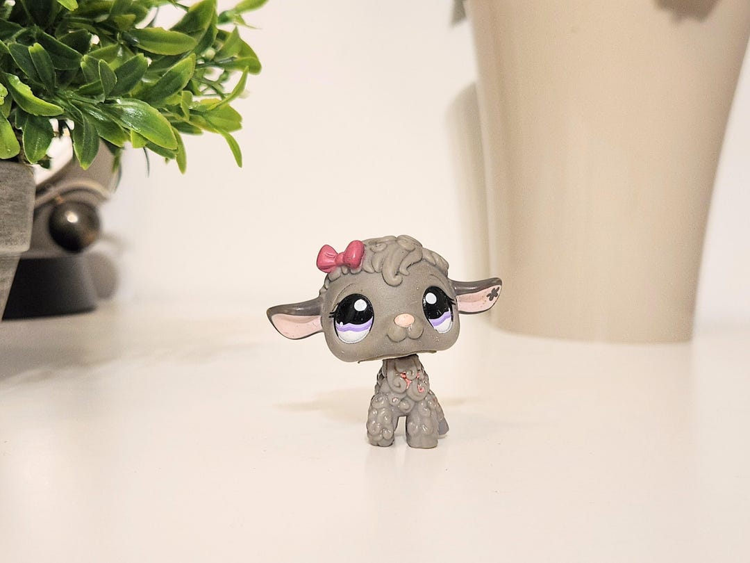 LPS Grey Lamb 477 Purple Eyes Pink Bow Authentic Hasbro Littlest Pet ...