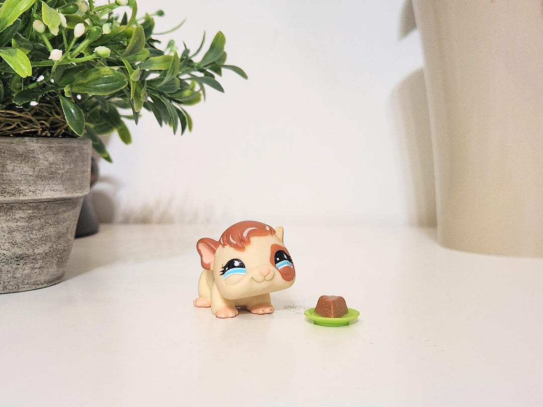 LPS GUINEA PIG #683 Accessory Included - Pie Slice/food - Authentic ...