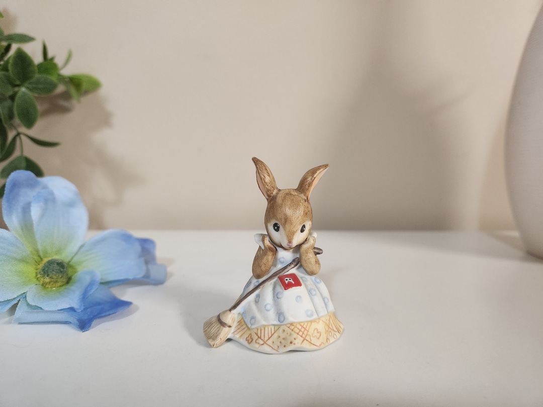 Vintage Lefton China Bunny Sweeping With Apron and Broom Peter Rabbit ...