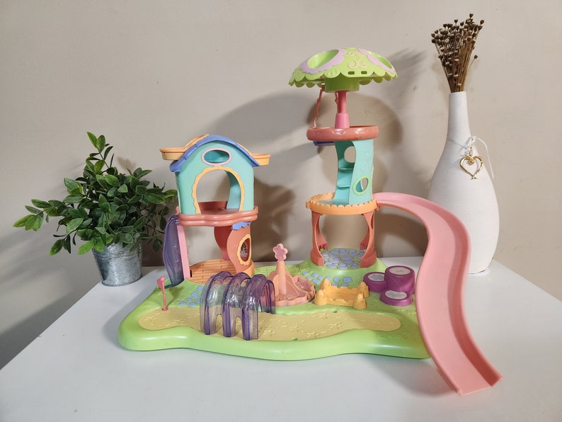 Littlest Pet Shop Whirl Around Playground Playset House Vintage Hasbro ...