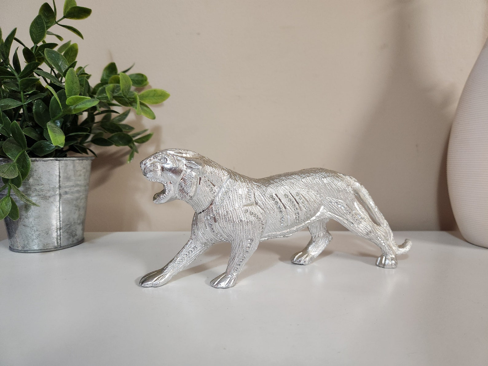 Vintage Silver Chrome Metal Tiger Statue 8.5" RARE Home Living Room ...