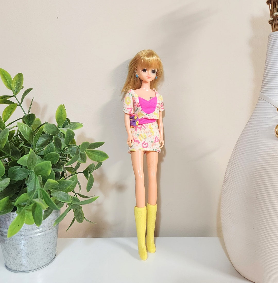 1981 Takara Japan Jenny Doll Blonde Hair Retro Outfit Yellow Boots ...