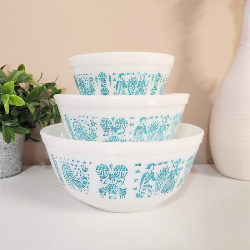 Vintage Mixing Bowls - Etsy
