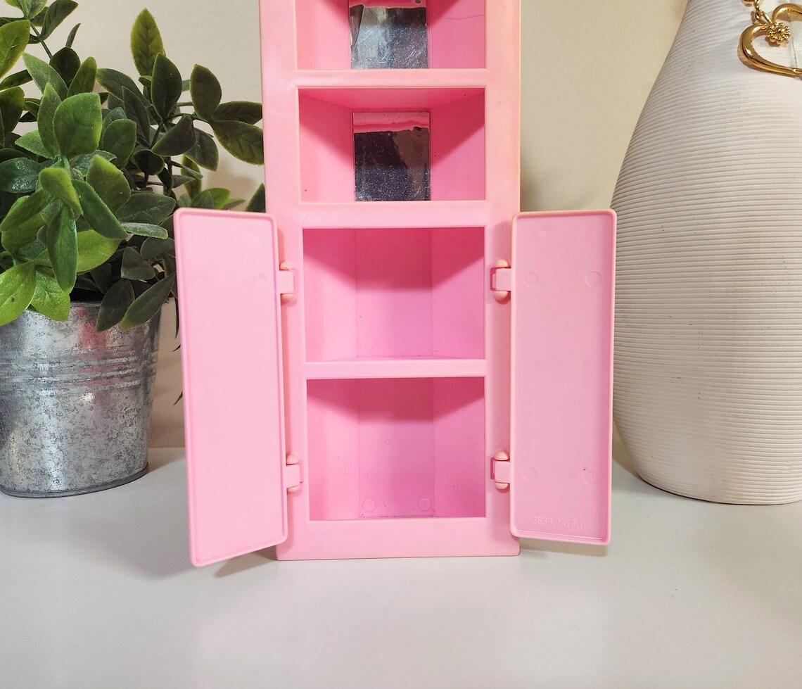 1988 Barbie Pink Armoire Curio Cabinet Made in Italy MATTEL 1980s ...