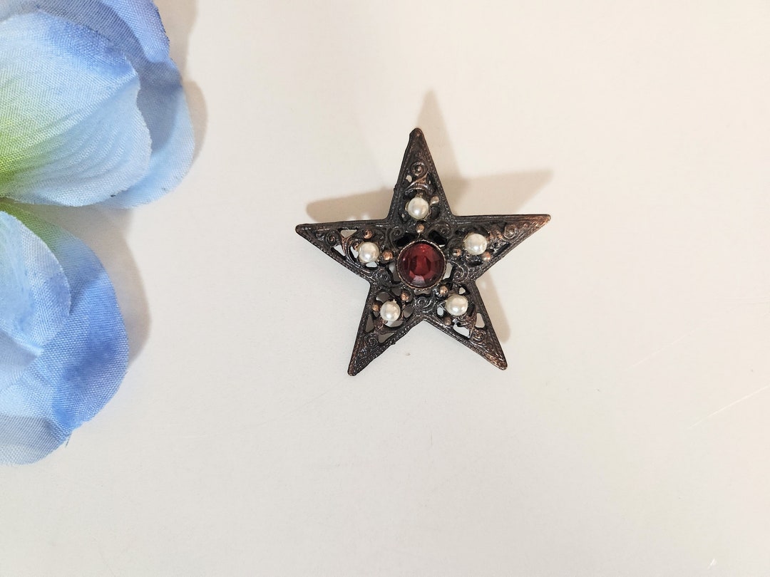 Vintage Star Brooch 2" Silver Tone Metal With Pearls and Ruby Red Stone ...