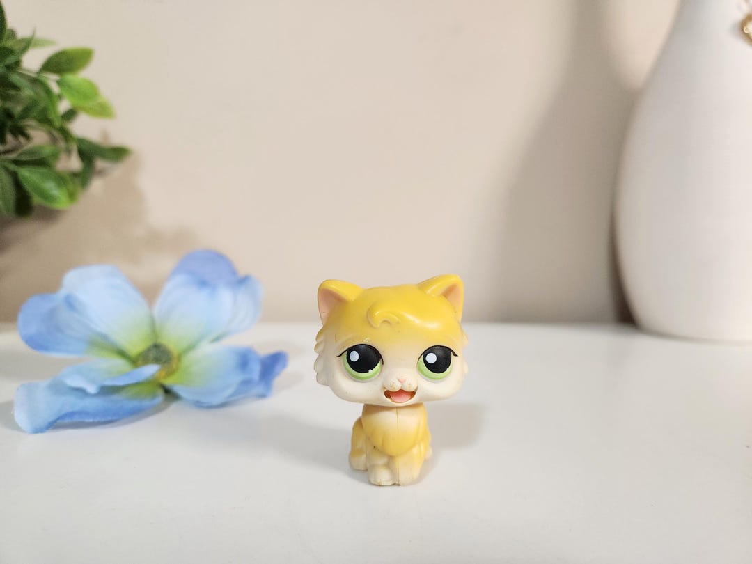 RARE LPS Yellow Cat Moving Tongue Green Eyes - 1st Generation Littlest ...