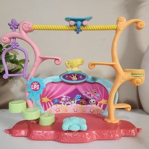 Rare Littlest Pet Shop Play Set Town Tricks Talent Stage With LPS ...