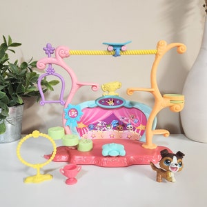 Rare Littlest Pet Shop Play Set Town Tricks Talent Stage With LPS ...