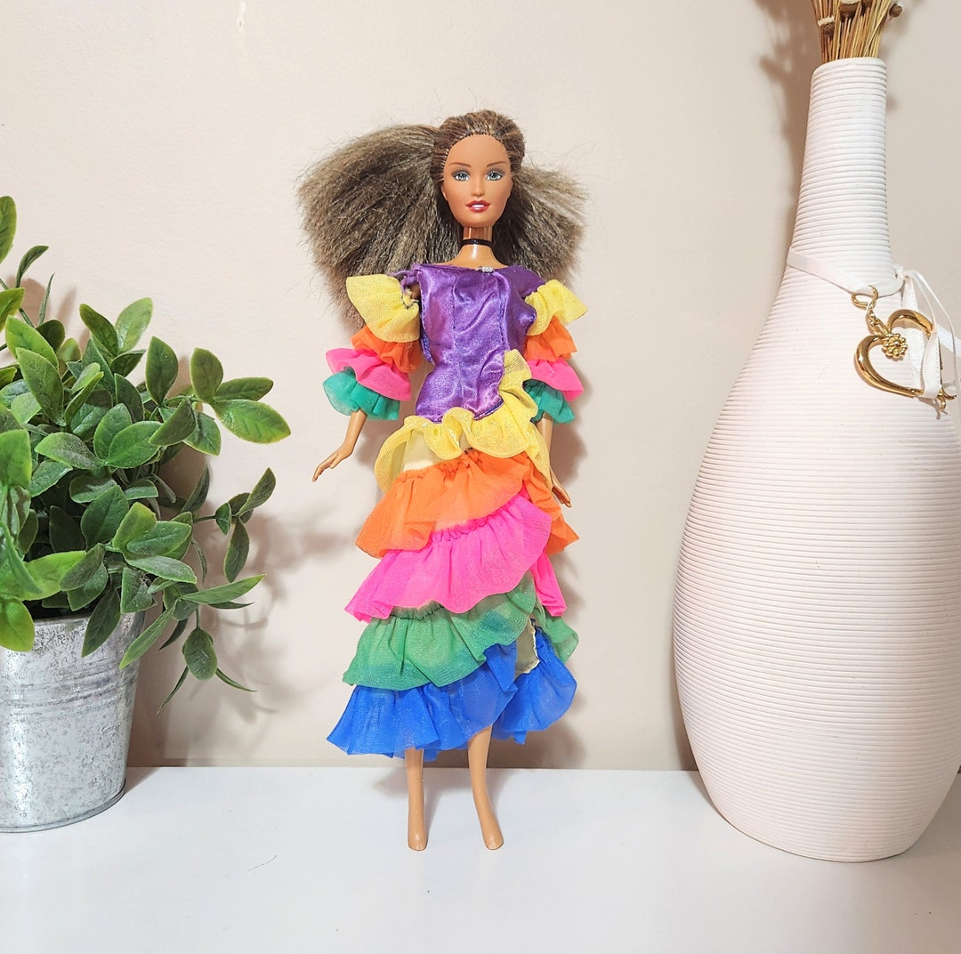 Vintage 1990s Mattel Barbie Doll Flaminco Salsa Samba Dress 1998 Barbie ...