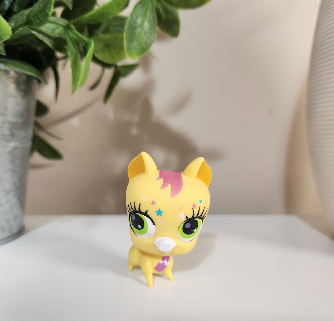 Littlest Pet Shop LPS #2859 Pig Yellow Green Star Eyes - Etsy