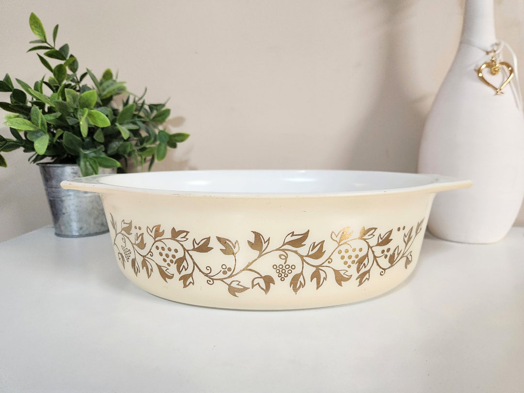 Vintage Pyrex 045 Golden Grapes Promotional Oval Casserole Dish 2.5 Qt ...