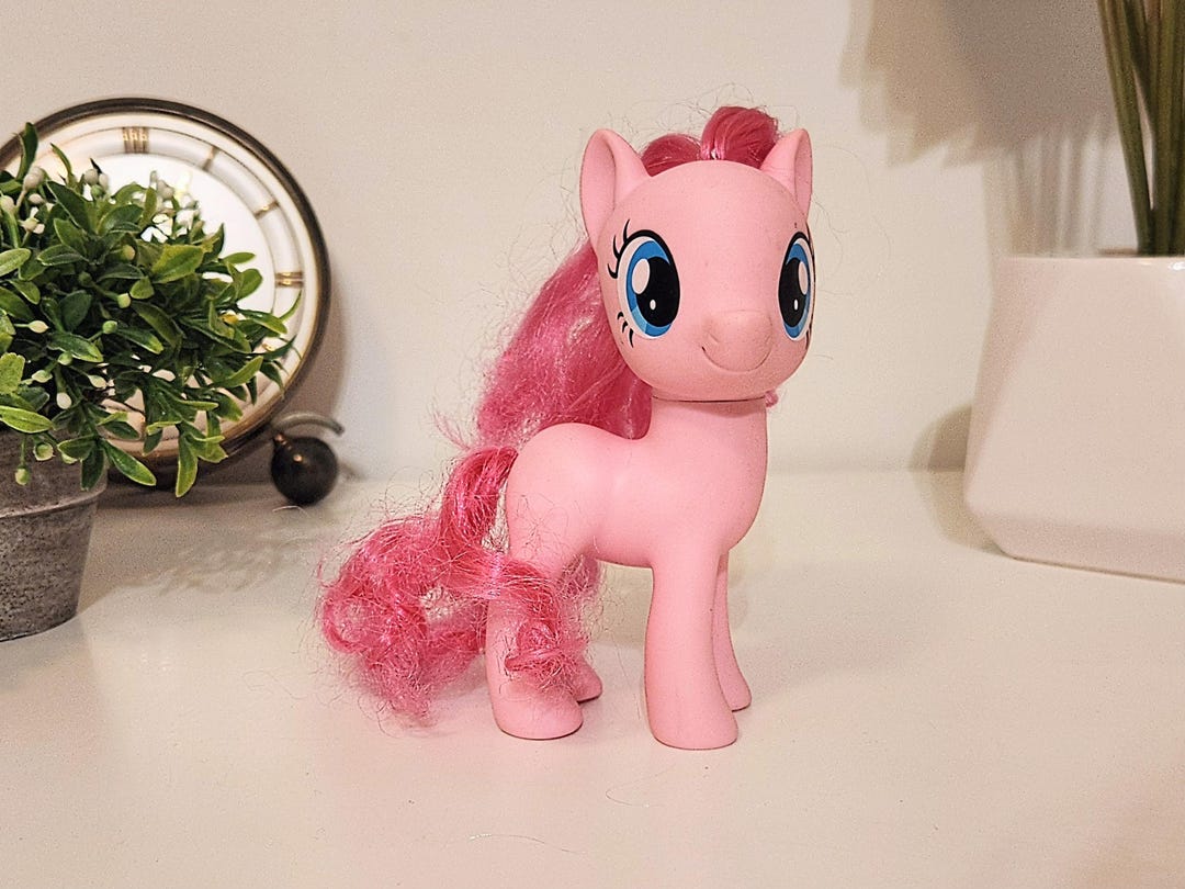 My Little Pony Pinkie Pie 6" Action Figure- 2016 MLP G4 Birthday ...