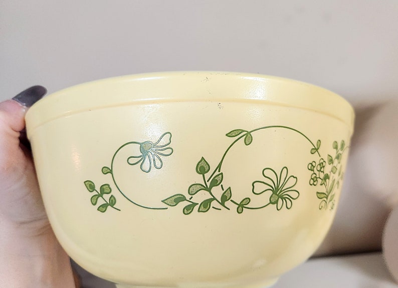 Vintage Pyrex Shenandoah 403 Mixing Bowl 1980s Nesting Bowl Yellow ...