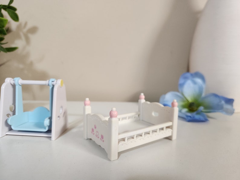 Calico Critters Sylvanian Families Nursery Bedroom Furniture Swing Bed ...