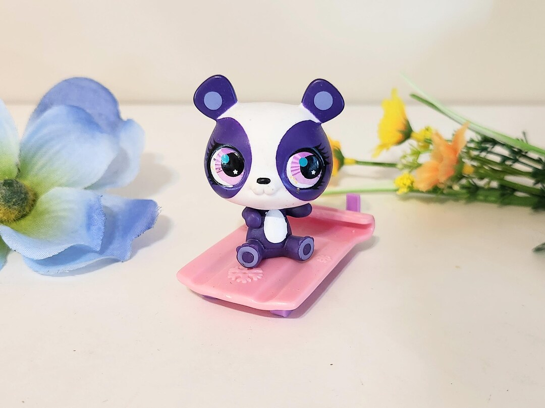 Littlest Pet Shop Panda #3557 W/ Pink Winter Tabagan Snowflake Sled ...